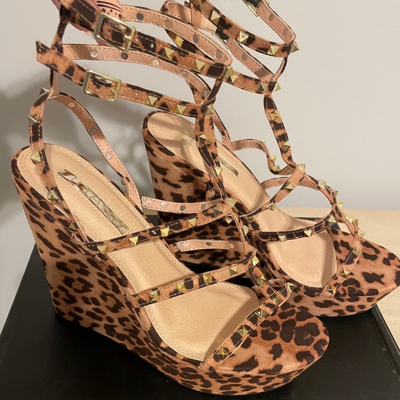 Liliana | Shoes | Liliana Leopard Wedge Sandals | Poshmark